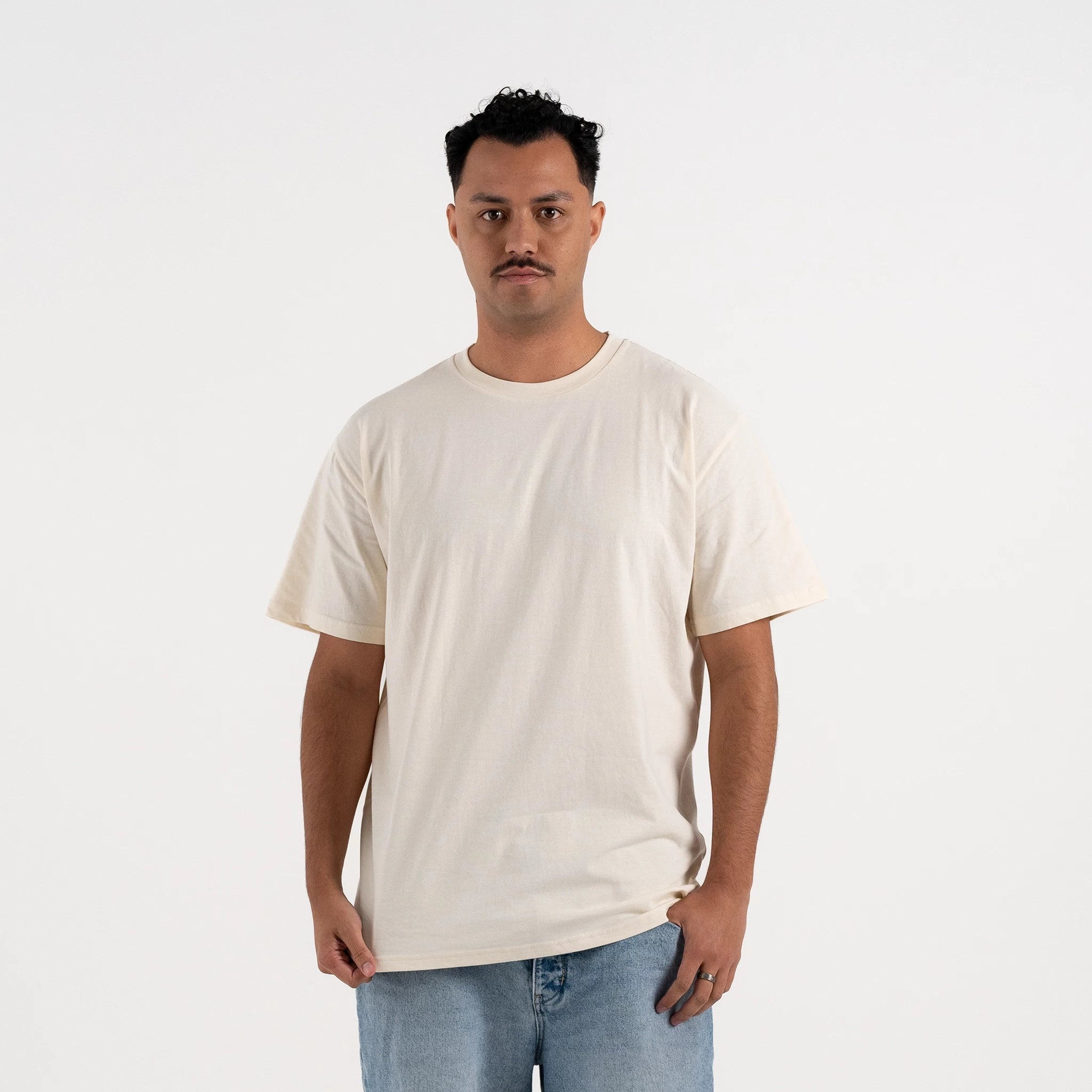 T101 - Cloke - Outline Tee - 185gsm Cotton – Scarlet Workwear